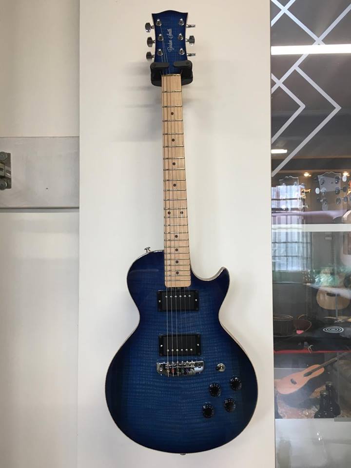 GS Deluxe - Gordon Smith Guitars